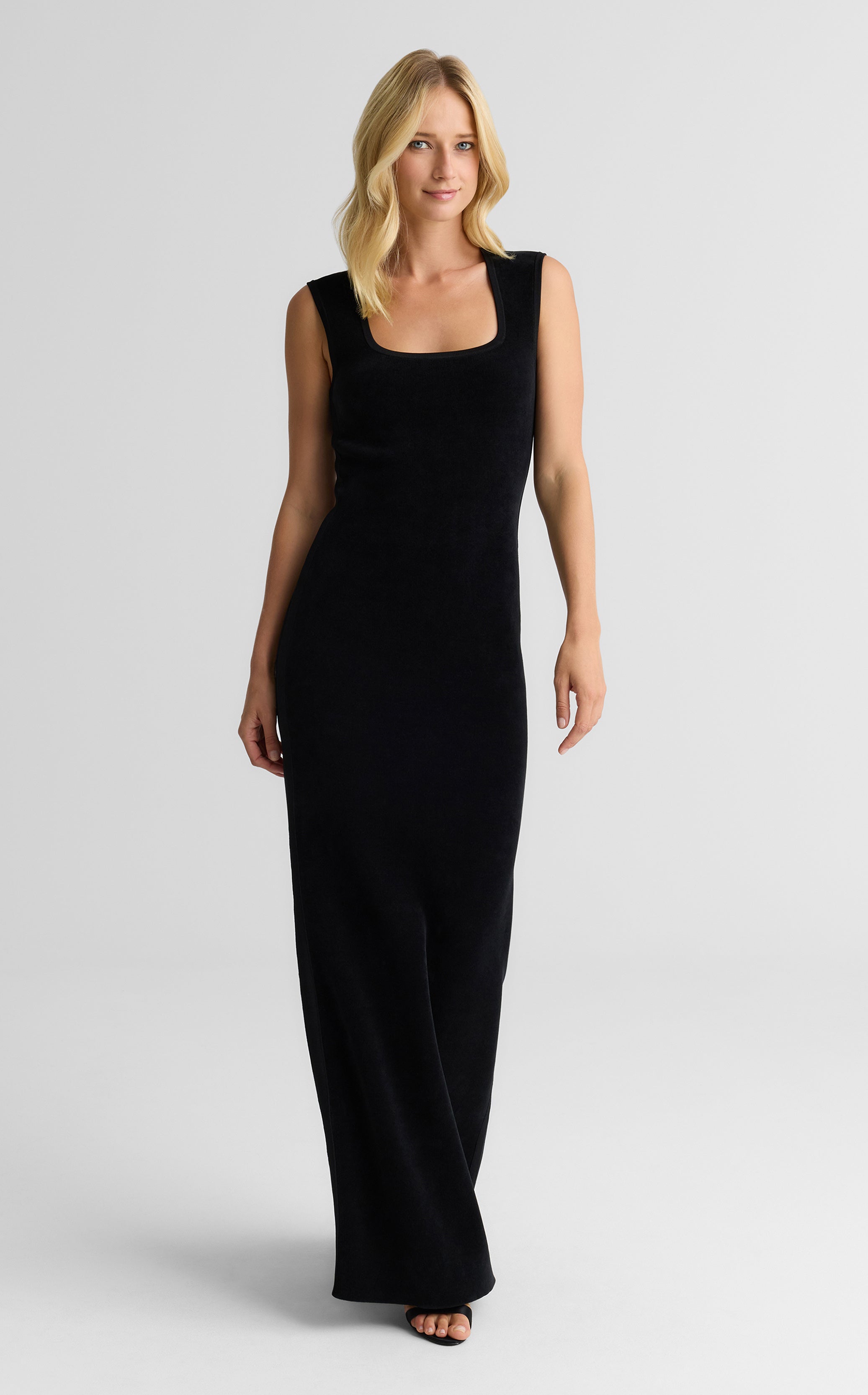 Lynn Gown In Monte Carlo Knit – St. John Knits