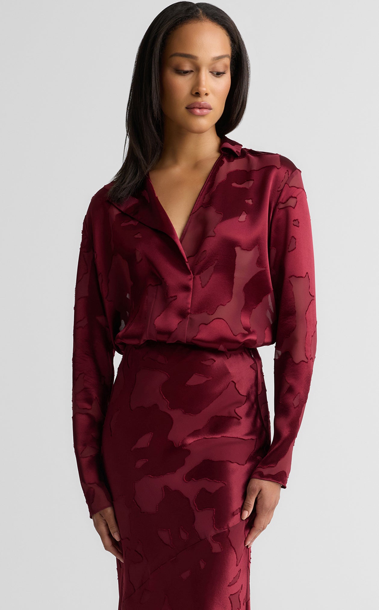 Candace Blouse In Satin Abstract Burnout – St. John Knits