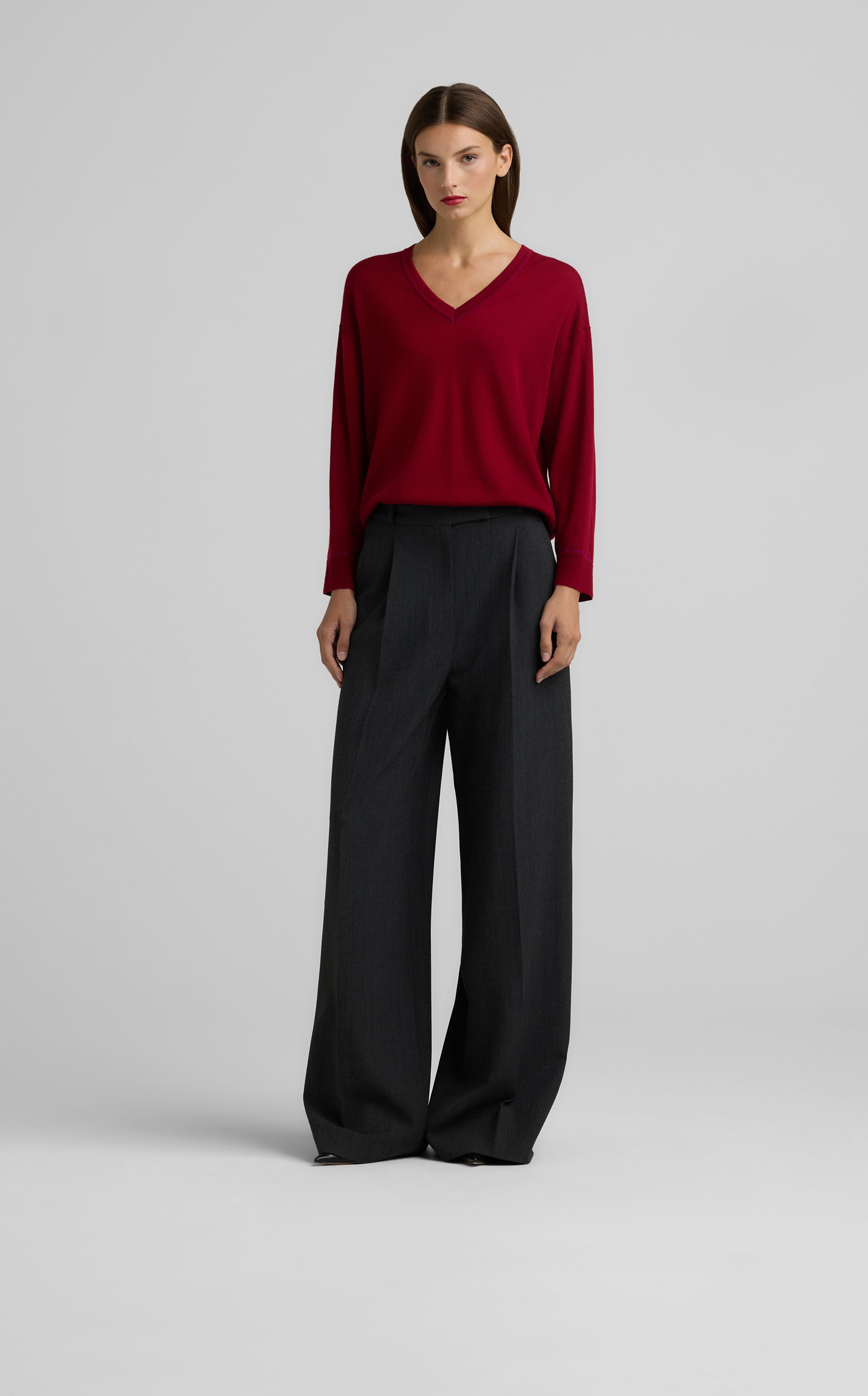 Merino Knit V-Neck Sweater – St. John Knits